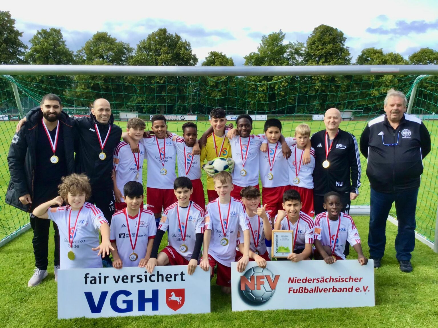 Mit starkem Willen zum Erfolg – Unsere U12 wird mit dem zweiten Titel ...